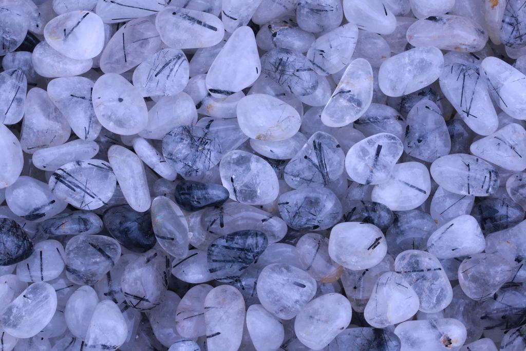 Tourmalinated Quartz – Cosmic Cuts